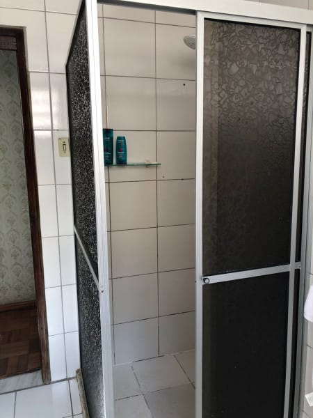 Quarto em casa ampla. - Canela, Salvador - BA | WebQuarto